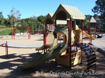 Pittsford Park in Lake Forest [Accessible Playground]
