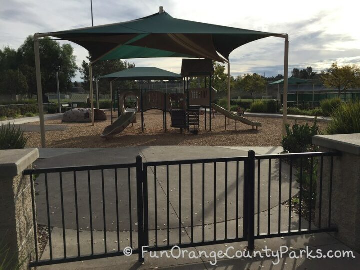 10+ Fenced Parks in Orange County