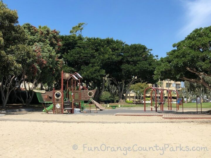 7+ Beach Playgrounds in the Sand - Fun Orange County Parks