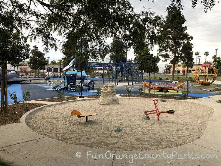 Lions Park in Costa Mesa | Airplane Park - Fun Orange County Parks