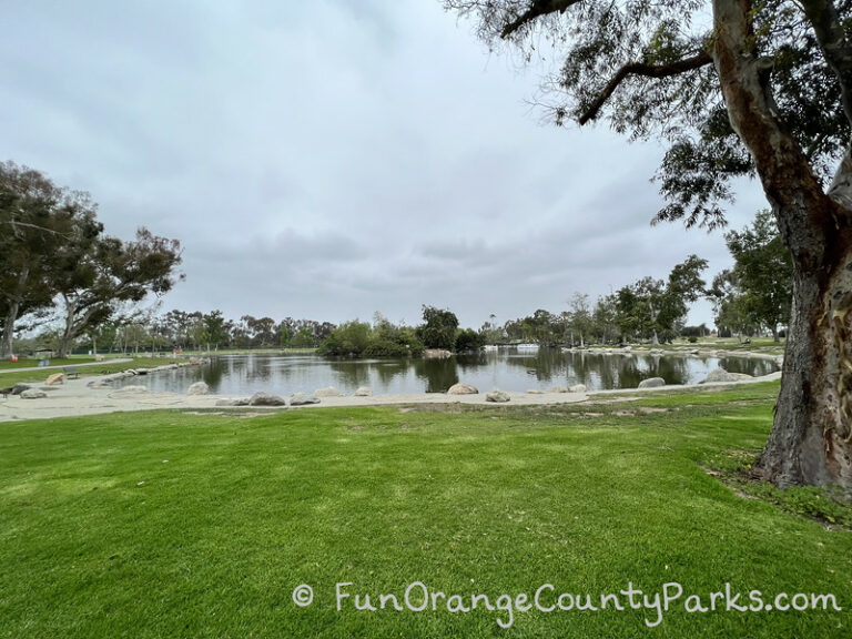 15+ Stroller-Friendly Walks around Lakes in OC