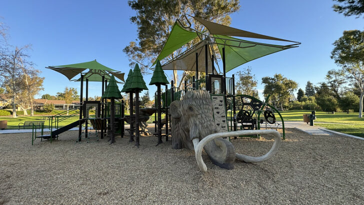 47+ Petting Zoos and Animal Playgrounds in Orange County